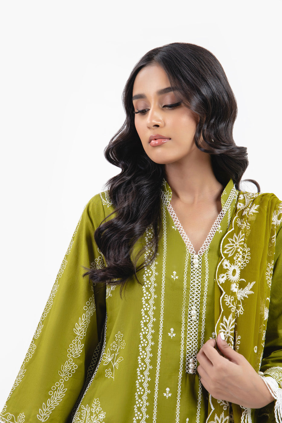 3 Pc Printed Light Cambric Shirt With Dyed Embroidered Chiffon Dupatta ...