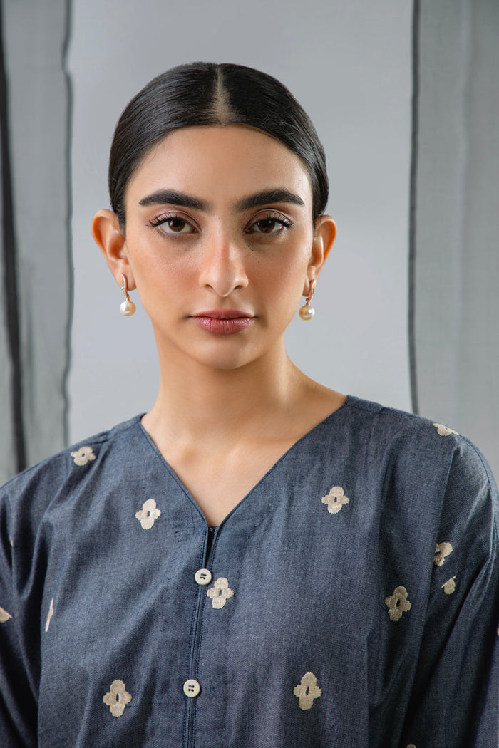 Unstitched Sale – Page 18 – Alkaram Studio